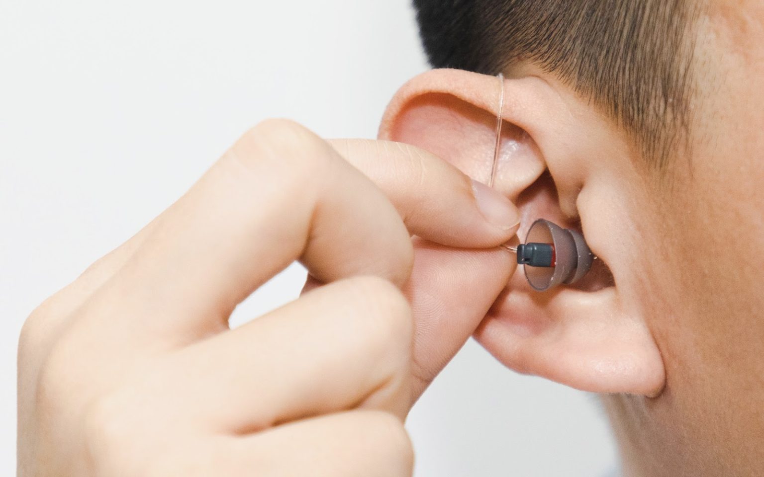 5 Best Invisible Hearing Aids In 2024 | Smallest and Smartest ...